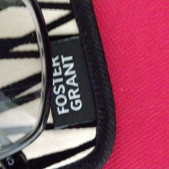 Foster Grant | Accessories | Foster Grant Reading Glasses With Case ...